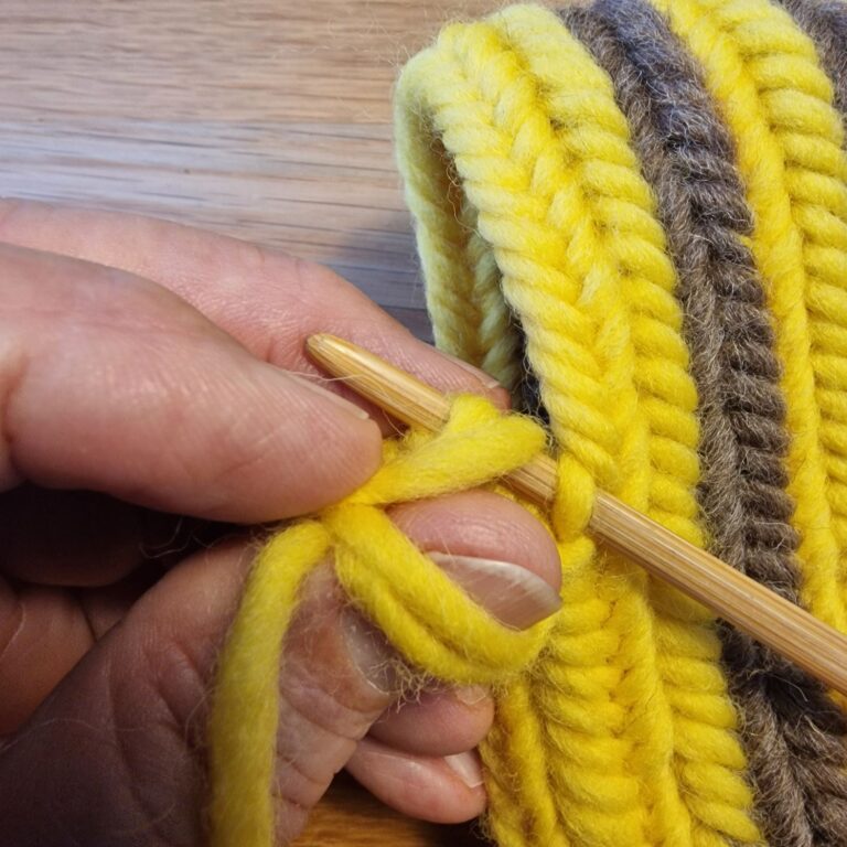 Needlebinding Slippers / Thick socks. – Needlebinding.com