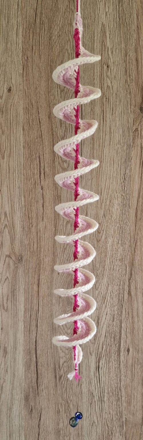 Needlebinding Windspinners & Garlands. – Needlebinding.com