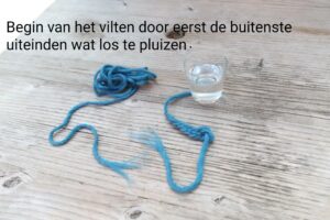 Needlebinding step by step instructions. – Needlebinding.com